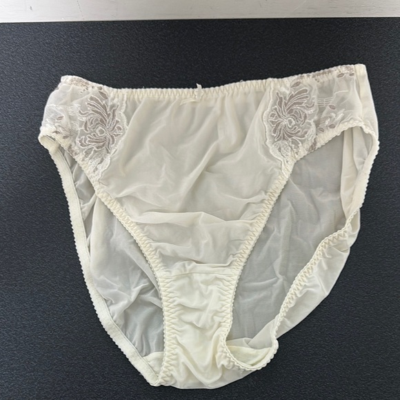 Wacoal | Intimates & Sleepwear | Wacoal Cream White Lace Panties ...